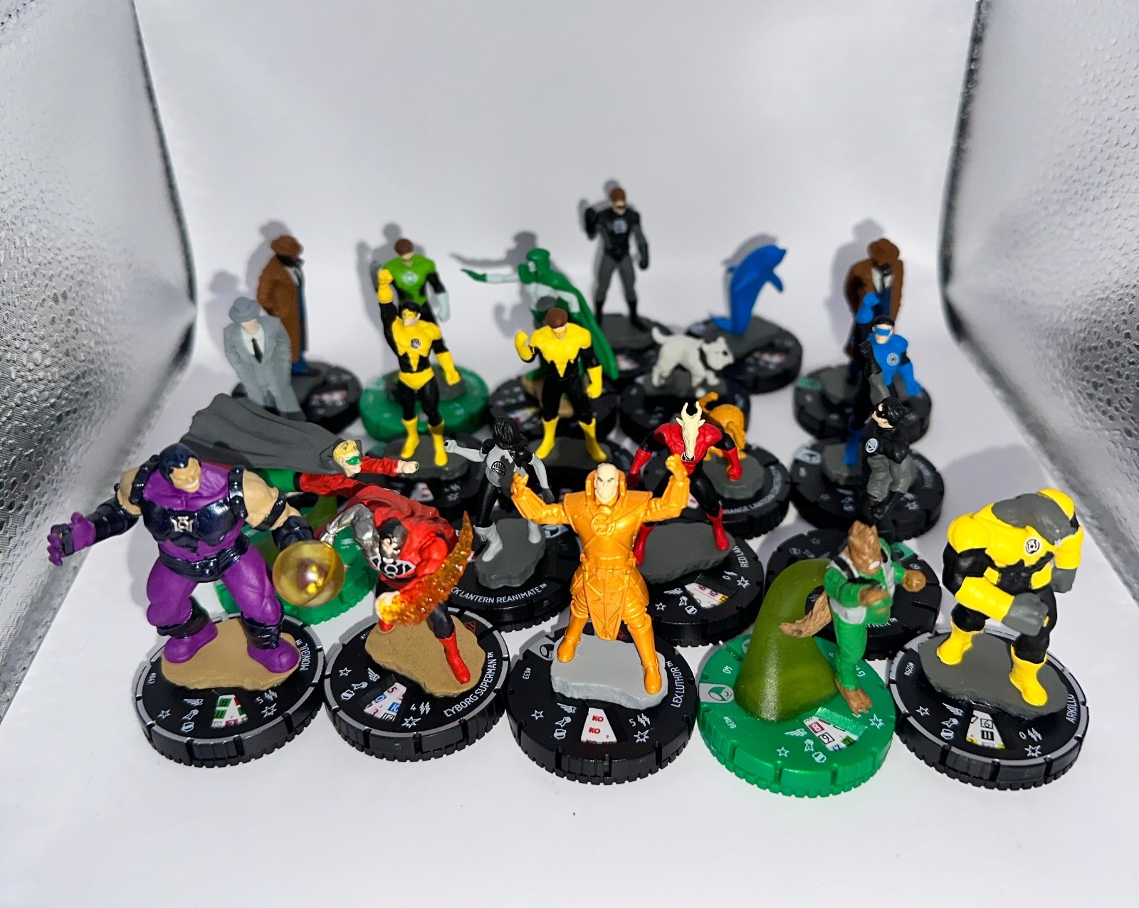 Heroclix Lot of 21 DC Lantern Legacy CUR + cyborg super man and mongul ...