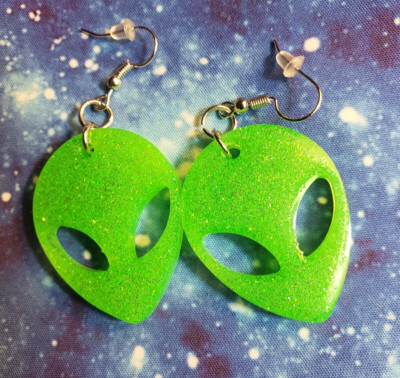Green Sparkle Alien Head Holiday Dangle Earrings | eBay