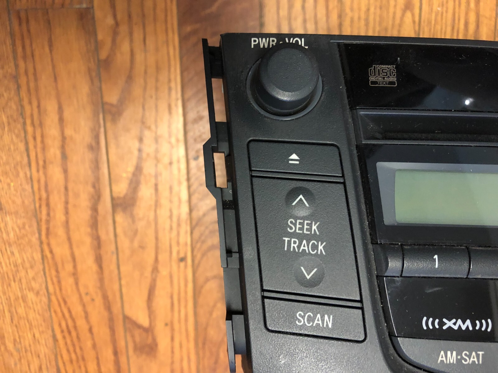 2011 Toyota RAV4 OEM Satellite Radio Receiver 51874 MP3 CD Player 86120 ...