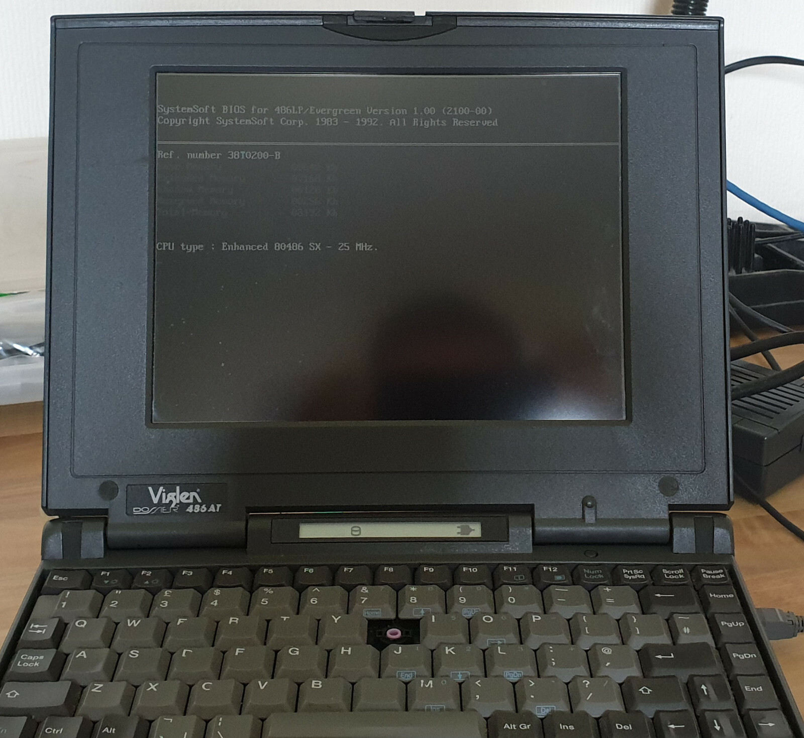 Vintage Laptop Viglen Dossier 486 AT | eBay