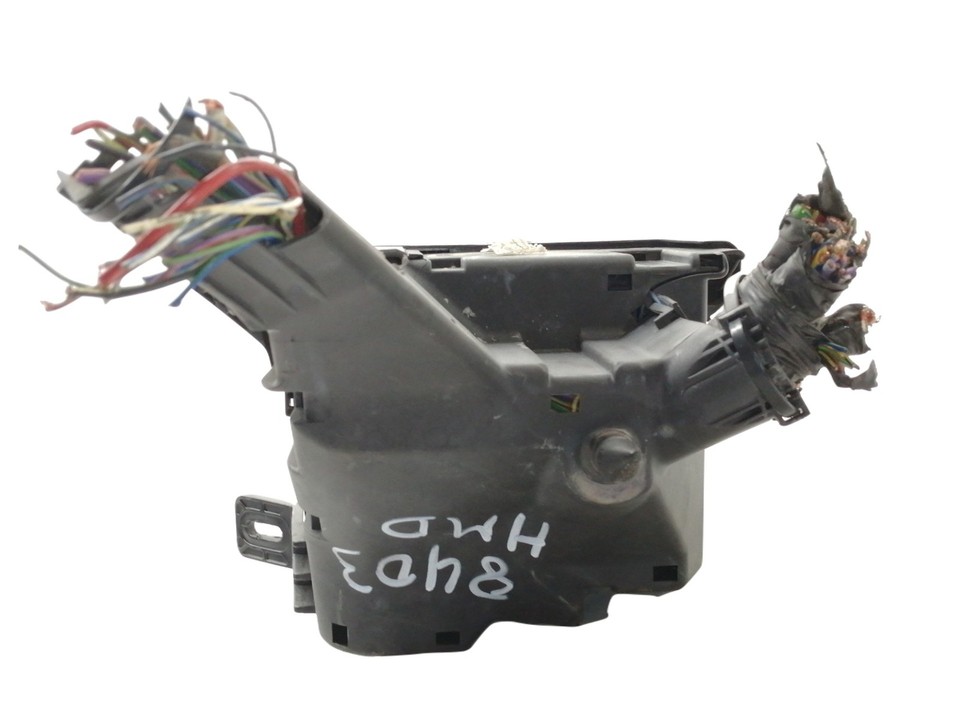 8V5114B144BA SCATOLA RELÈ/FUSIBILI / 1352064 PER FORD FIESTA CB1 TREND ...