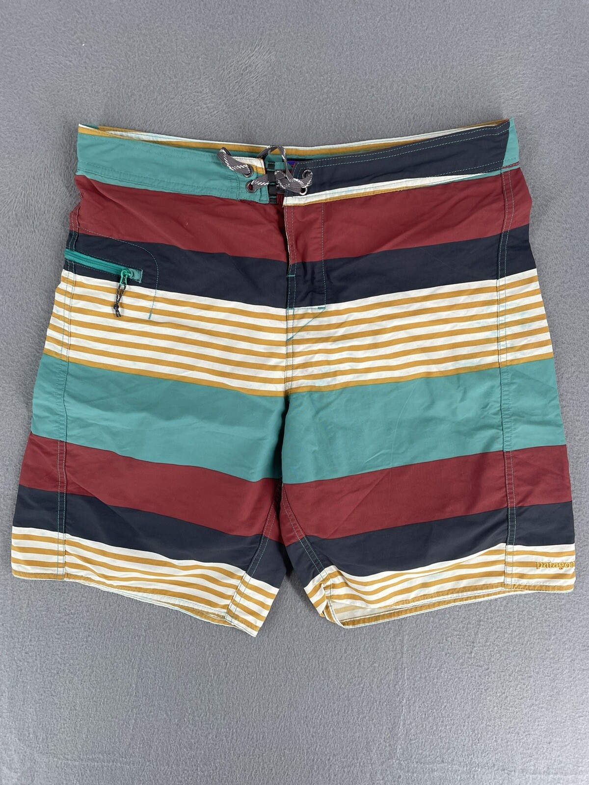 Patagonia Common Threads Shorts Men’s 34 Board Long Retro Striped ...
