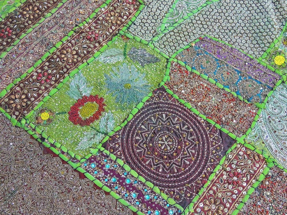 Sari Bedding - Green Beautiful Luxury Embellished Indian Duvet Pillows ...