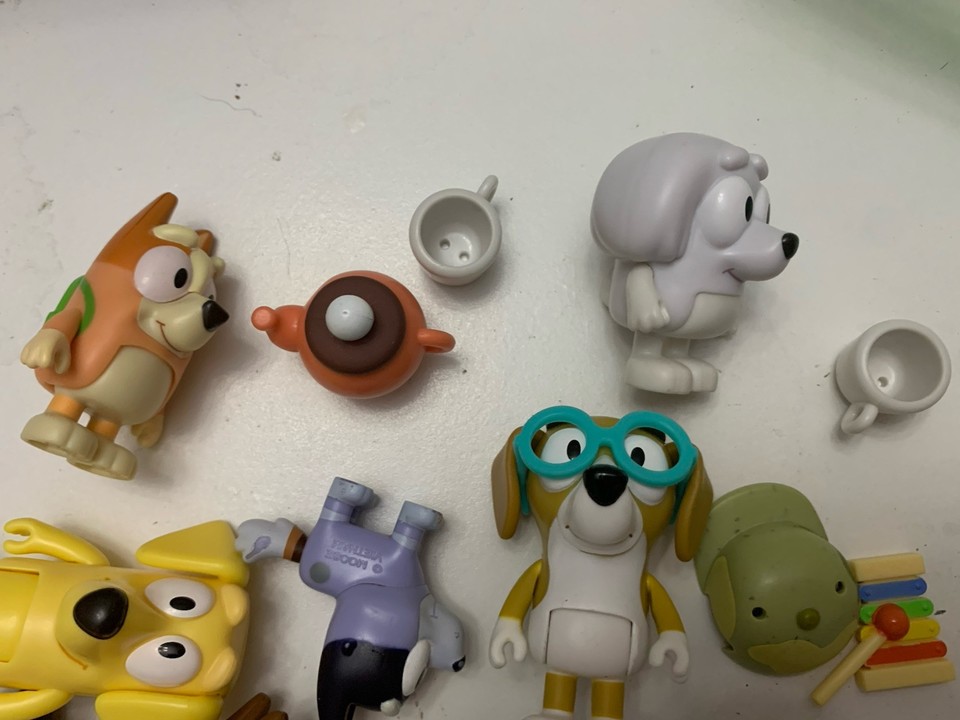 Disney Bluey Friends Figures Lot WINTON SOCK MUFFIN BINGO LILA MORE! | eBay