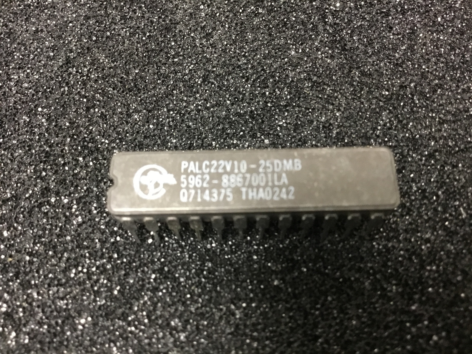 (1 PC) CYPRESS PALC22V10-25DMB EPLD Program Array Logic 24 Pin 5962 ...