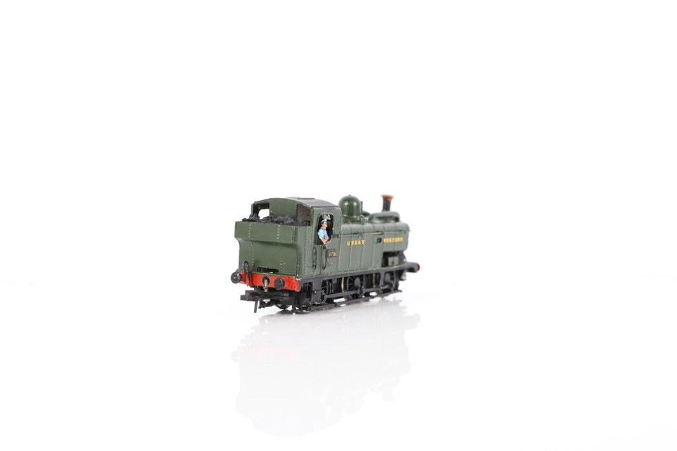 Mainline OO Gauge 0-6-0 GWR Green "9701" Steam Locomotive | eBay UK
