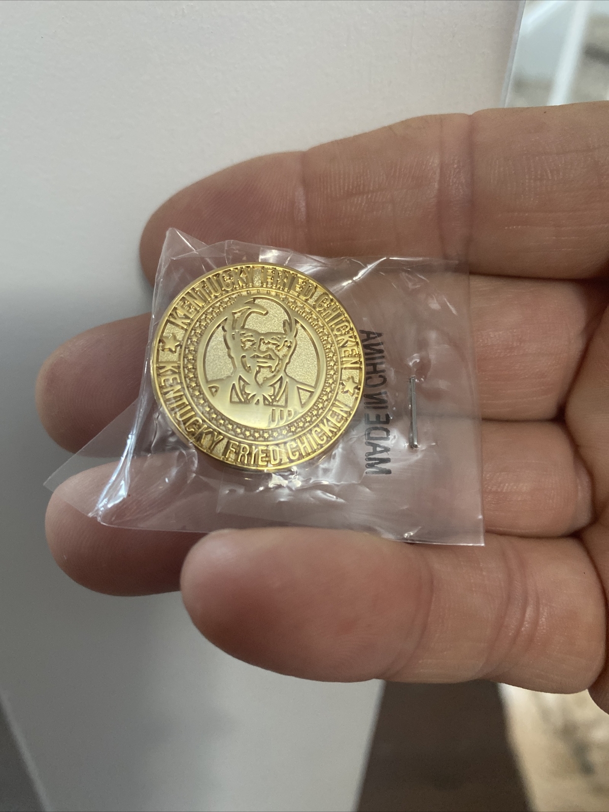 KFC Kentucky Fried Chicken Hat Lapel Pin rare Shirt Cap Bucket Colonel ...