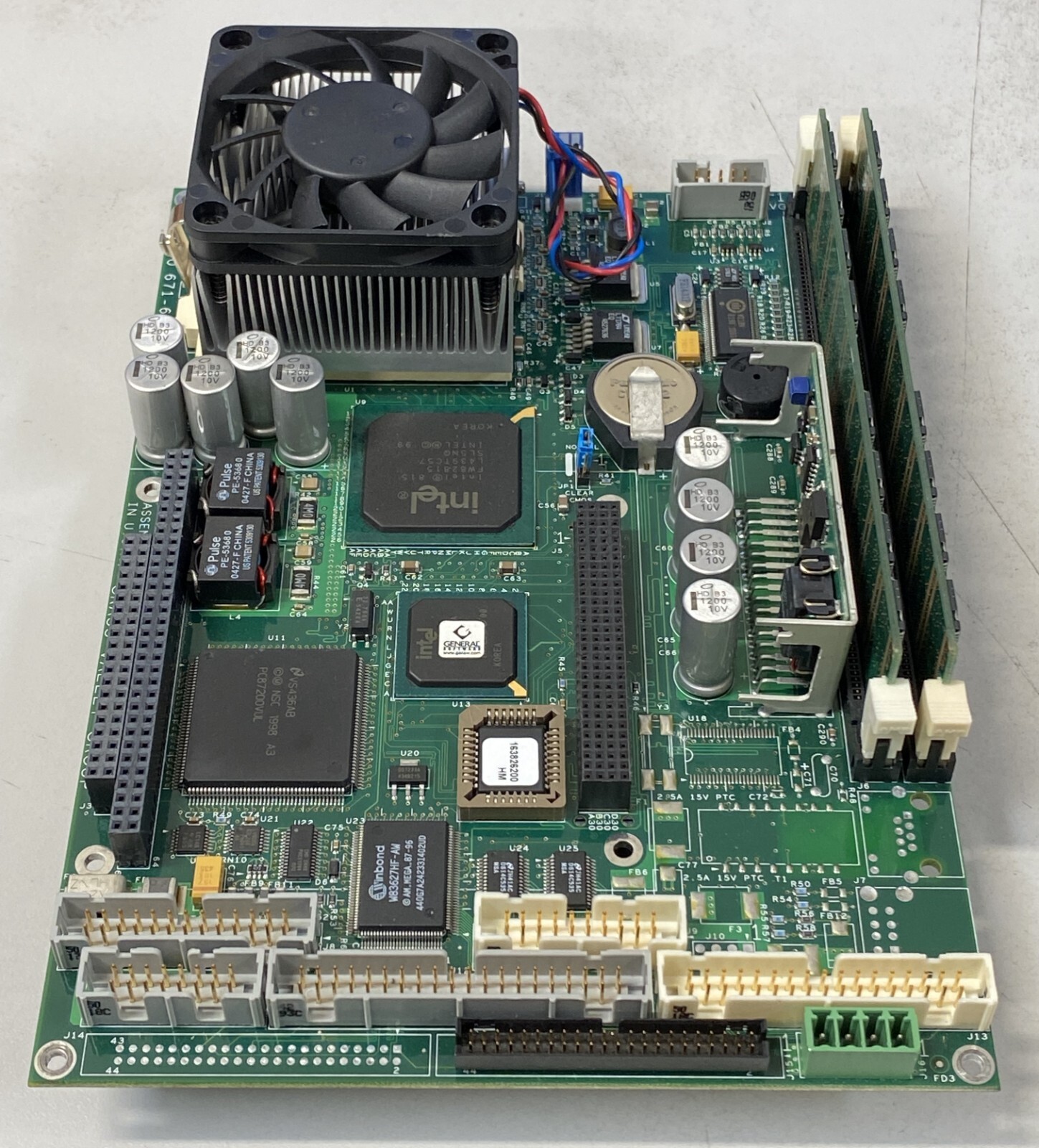AXIOMTEK SBC1000 WITH INTEL 815 CHIPSET & MT8LSDT3264AG-12ED2 2x256MB ...