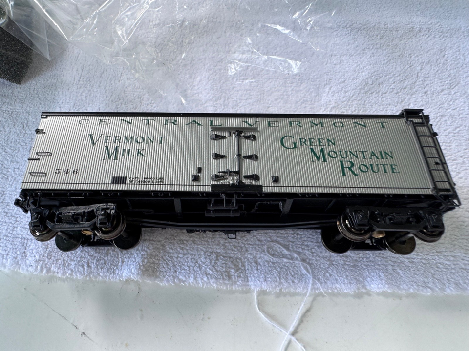 HO Scale OMI Brass Central Vermont Wood Milk Car , Painted, lettered | eBay