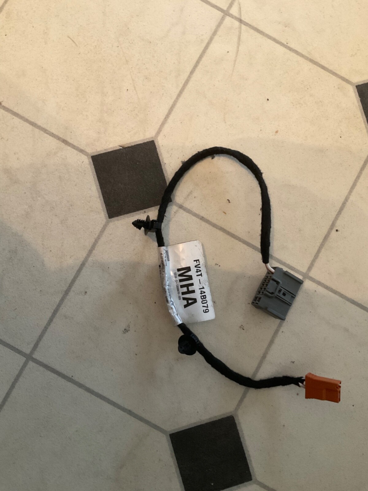 FORD KUGA MK2 CENTRE CONSOLE WIRING LOOM FV4T14B079 | eBay