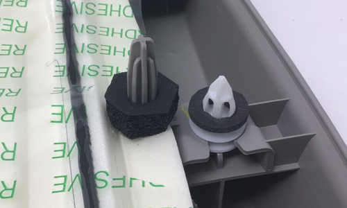 GMC Sierra Chevrolet Silverado Driver front Door Gray interior Trim ...