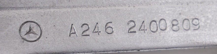 🚩 MERCEDES B-KLASSE W246 2012 B180 CDI Motorhalter Halter Träger ...