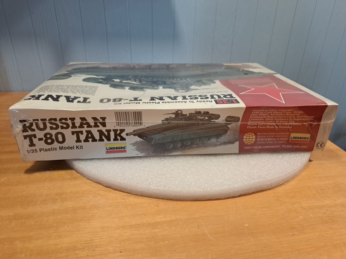 Lindberg 1/35 Russian T-80 Tank Model Kit 76004 for sale online | eBay