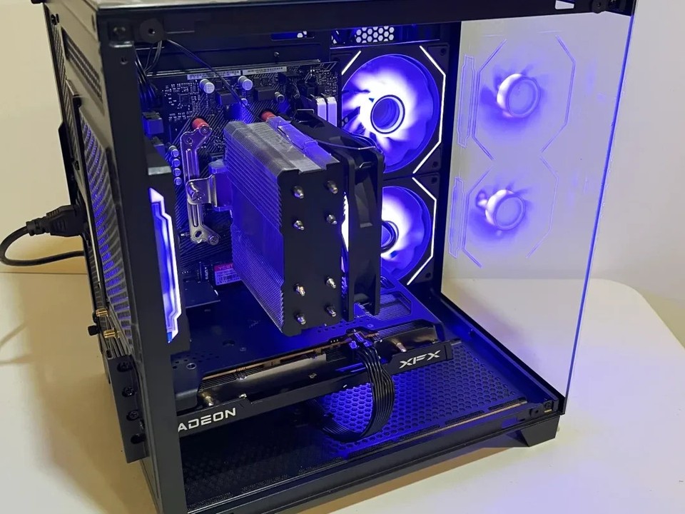 Hyper Budget Gaming Pc Ryzen 5 2600 w/580 2gb 16gb 3200 Mhz 256gb NVMe ...