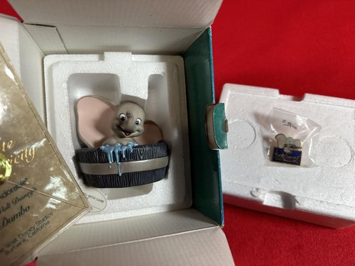 Walt Disney Classics WDCC “Simply Adorable” Dumbo Figurine With Box ...