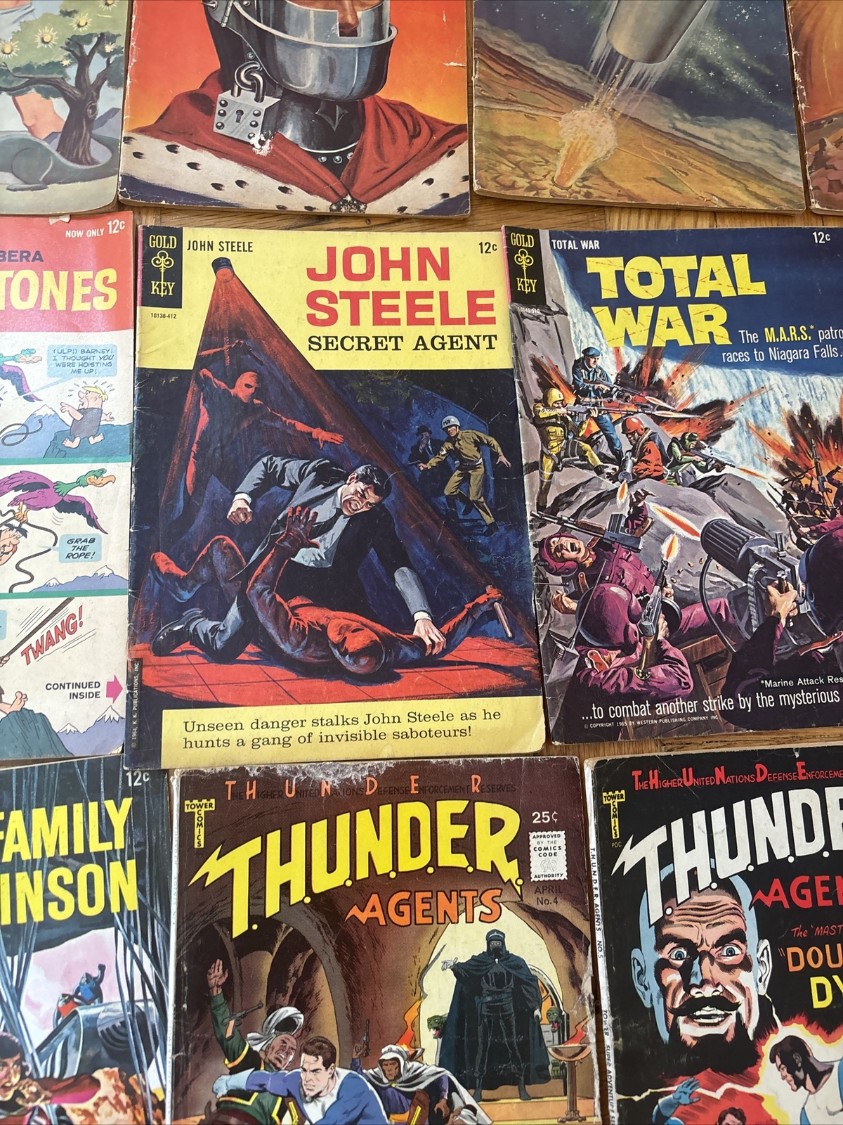 21 VINTAGE COMIC BOOKS- CLASSICS ILLUSTRATED DELL ,GOLD KEY ,TOWER ...