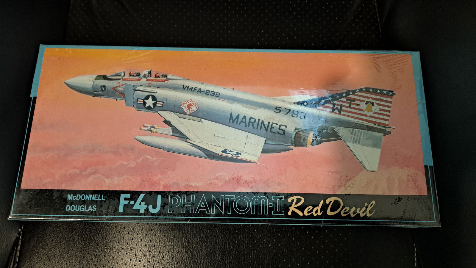 Fujimi McDonnell Douglas F-4J Phantom-II Red Devil 1:72 Scale Model Kit ...