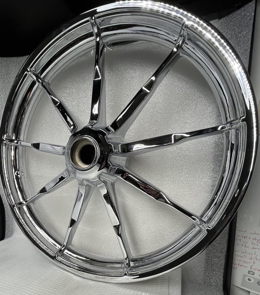 Harley FRONT WHEEL Dyna Low Rider FXLR CHROMED single disc 2018 -20 rim ...