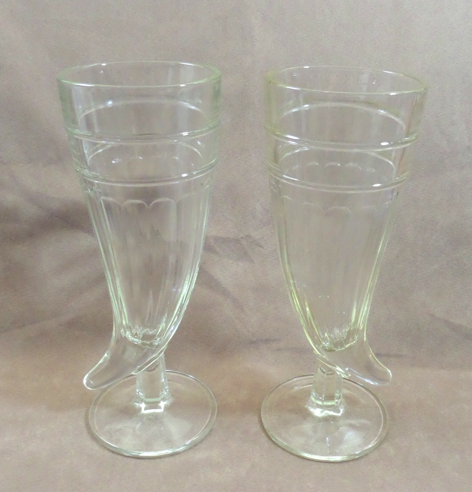 VTG Set of 2 Clear Glass Powder Horn Cornucopia Beer Glasses Vases Over ...