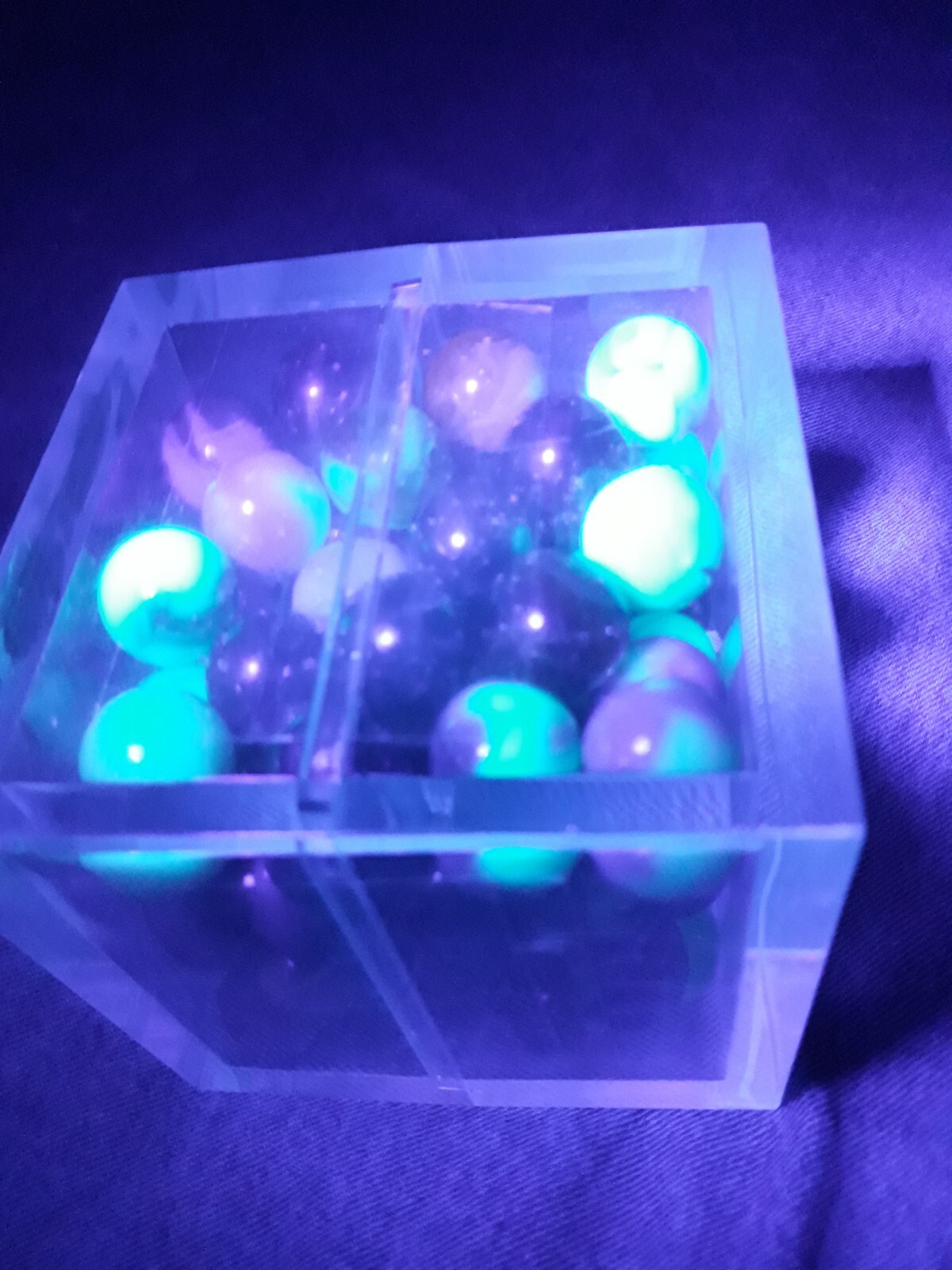 Plastic Square Cube with 84 Jabo UV Reactive 3/4" Uranium Glass Marbles ...