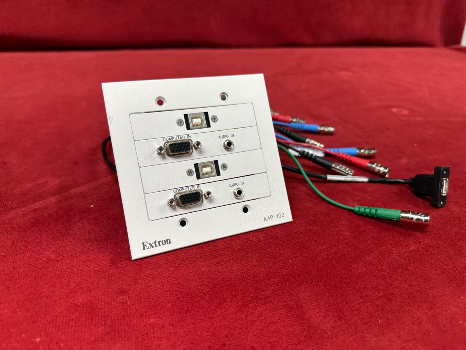 EXTRON AAP 102 FB PLATE VGA - USB - 1/8" mini audio | eBay