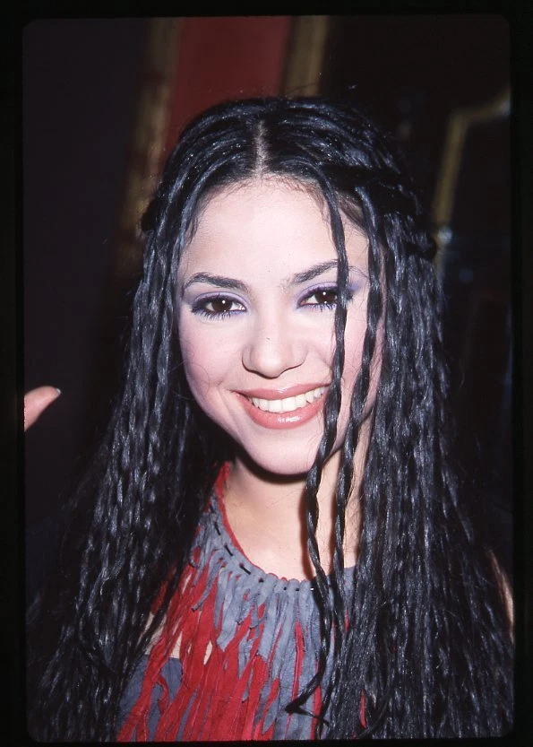 Shakira Dreads Loca