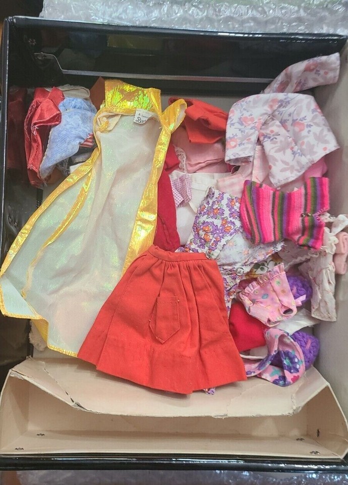 1963 Vintage Barbie & Ken Carrying Case, Dolls, Accessories Lot. Nice ...