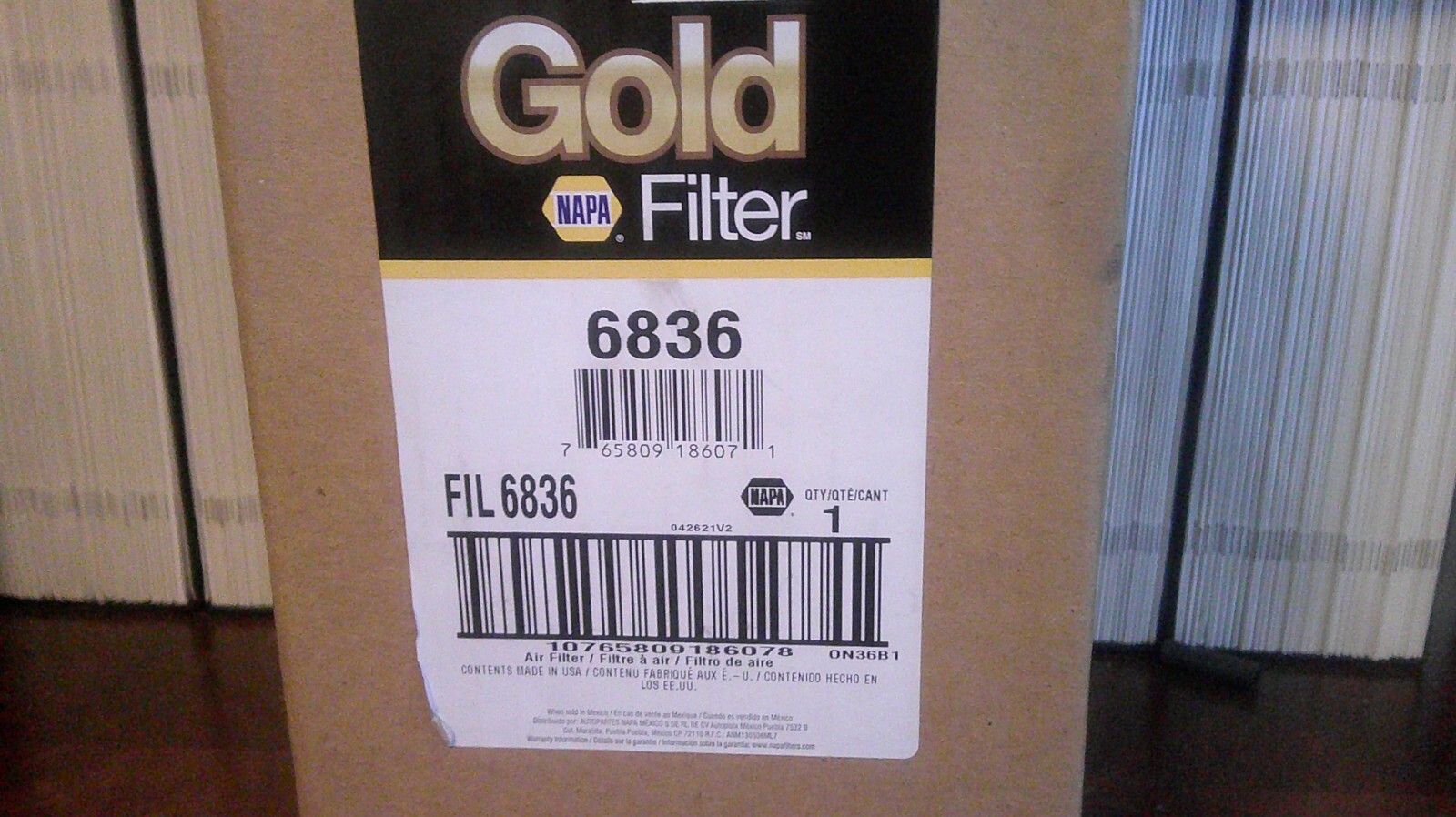 NAPA 6836 - Air filter cross reference
