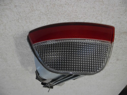 3235 E4 2004-2008 MK2 FORD FOCUS LX N/S REAR BUMPER REVERSE LIGHT 1M51 ...