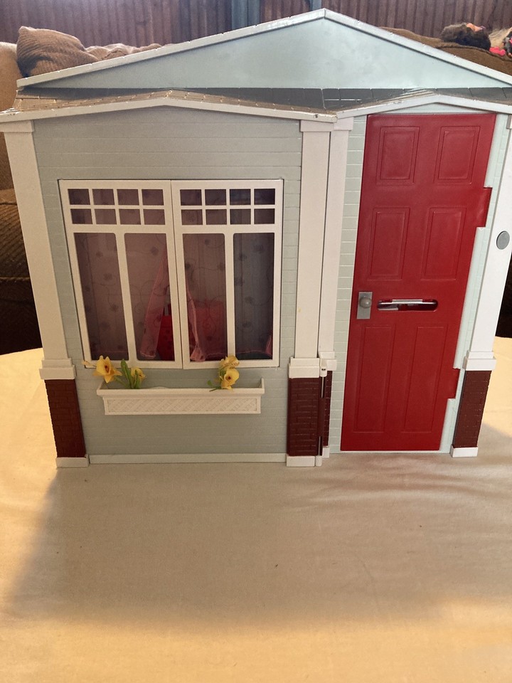 2005 Mattel Barbie Totally Real Fold Up Doll House Some Sounds ...