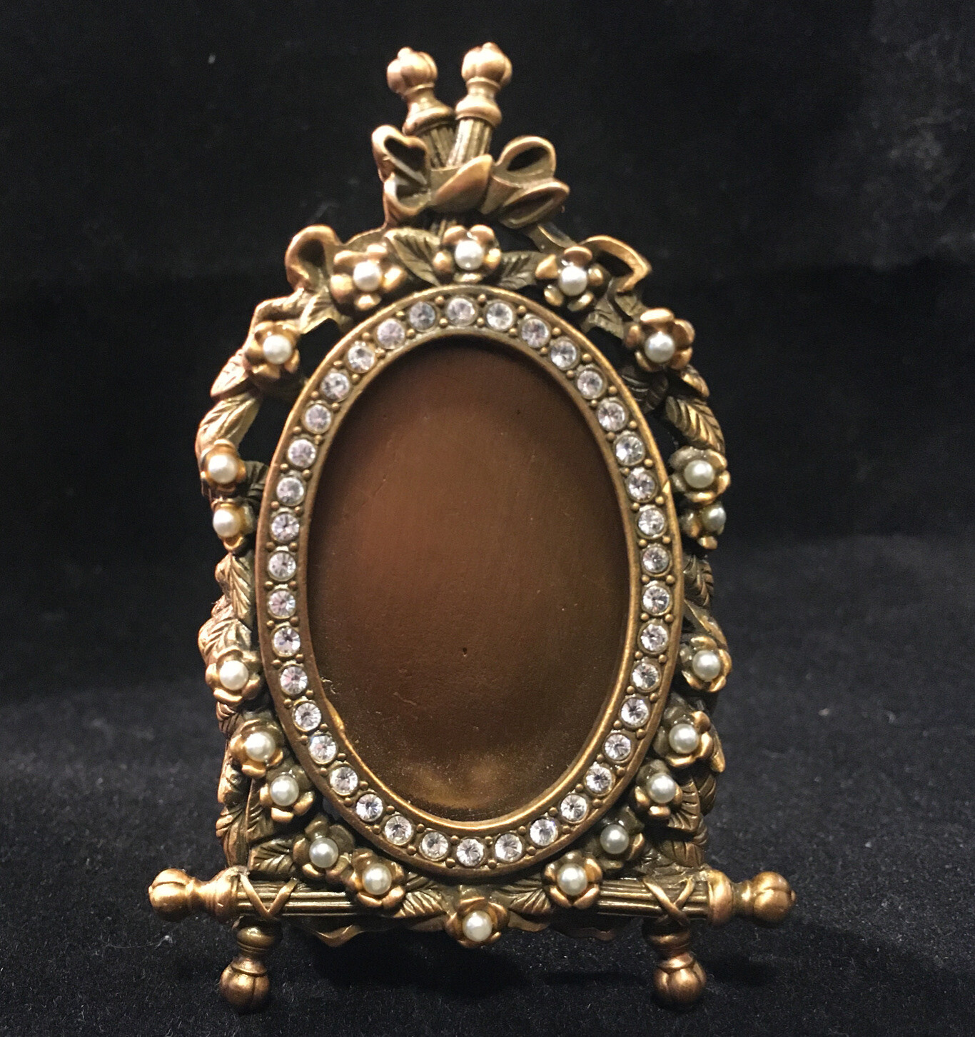 Edgar Berebi Limited Edition Victorian Oval Mini Picture Frame Pearl ...