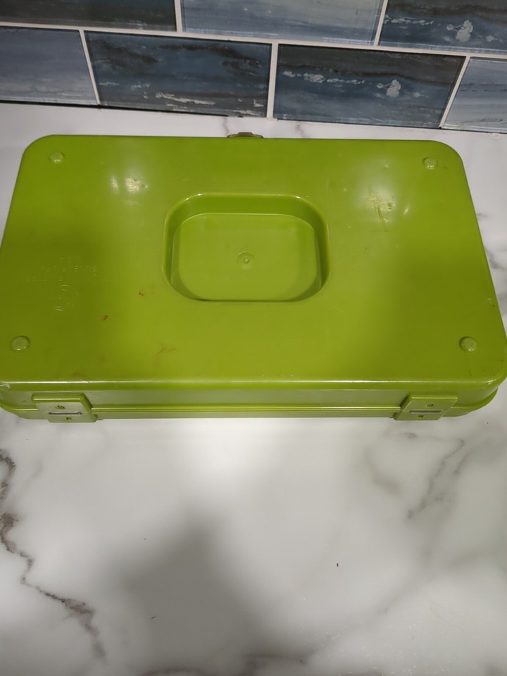Wilson Wil-hold Plastic Sewing Box Thread Bobbin Storage Green Vintage ...