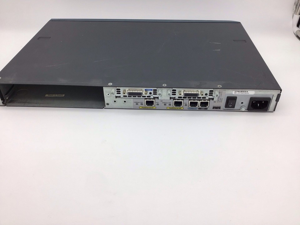 Cisco 2600 SERIES 10/100 Wired Router | eBay