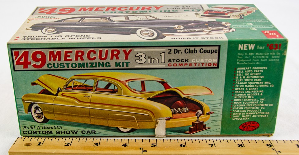 AMT 02-349-149 1949 Mercury 2 Dr. Club Coupe Custom 1:25 Scale Model ...