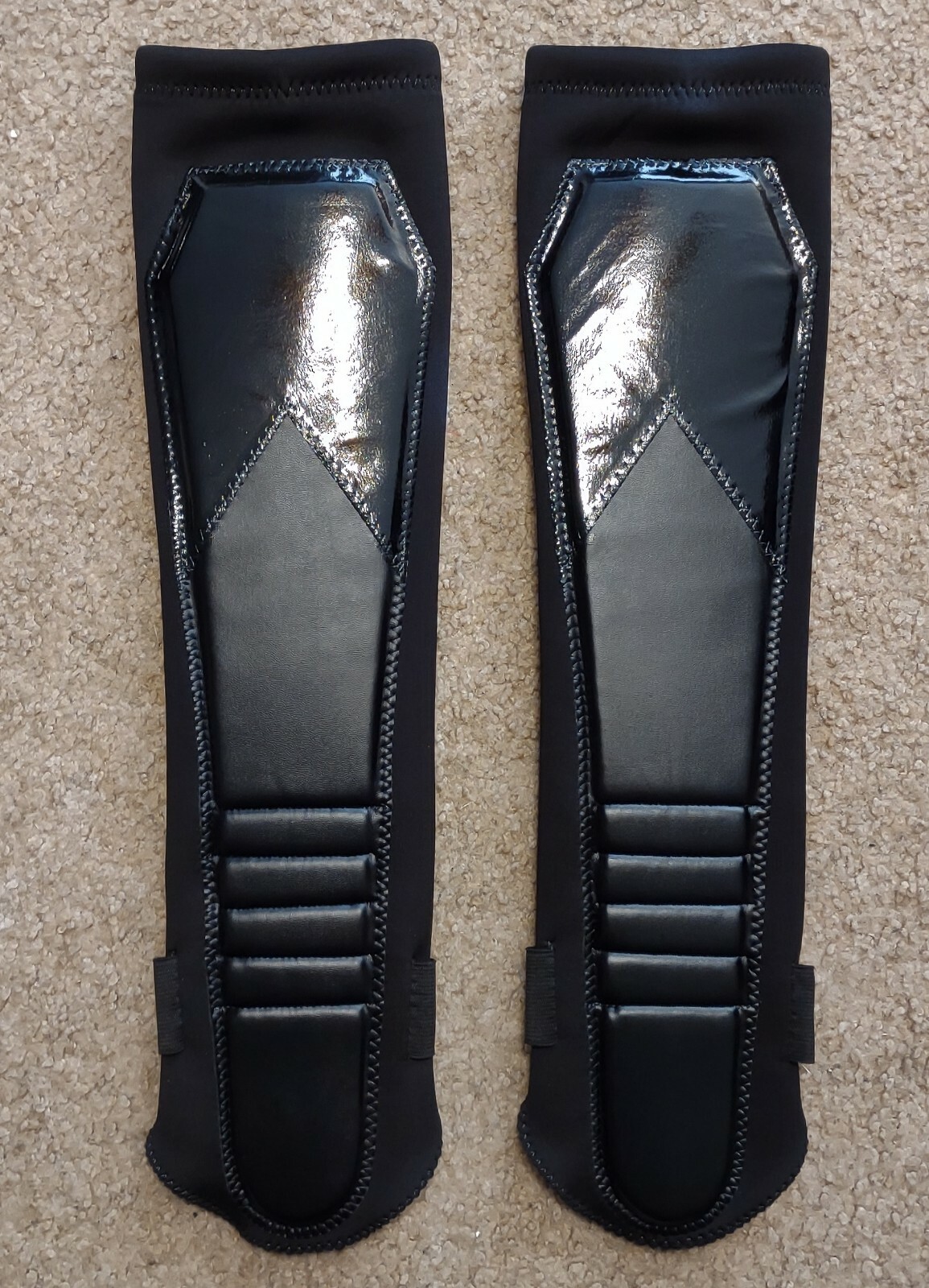 Pro Wrestling KICKPADS Black Shiny on Flat - Professional Gear - BRAND ...