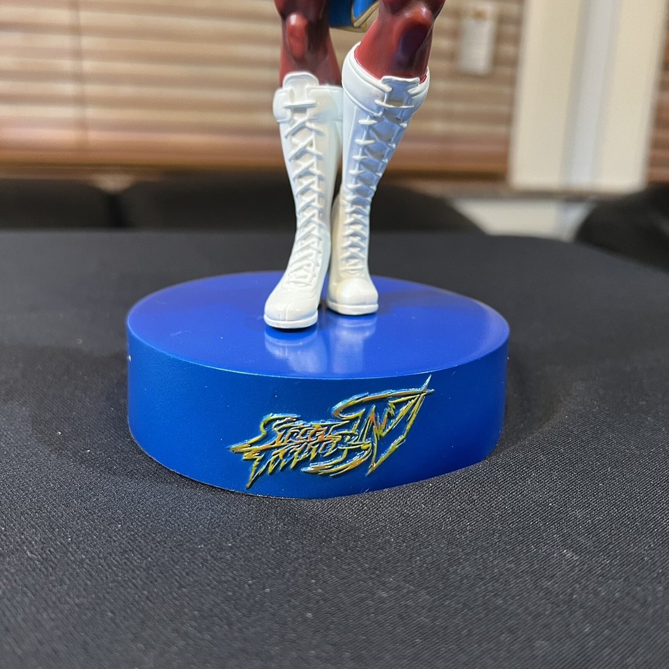 Capcom Street Fighter IV Chun Li Limited Collector’s Edition Statue 370 ...