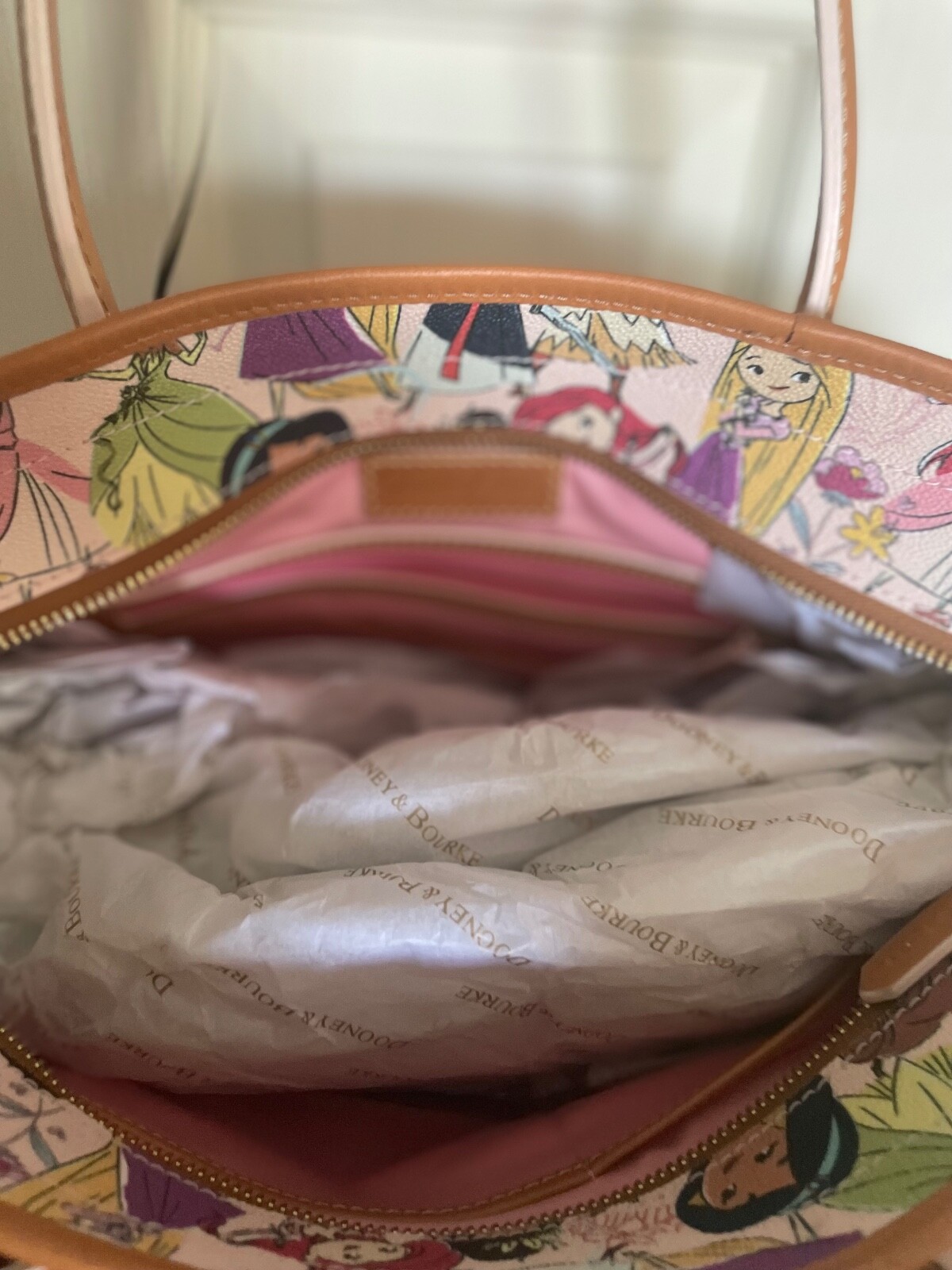 Dooney & Bourke 2022 Disney Parks Animators Multi Princess Tote Bag NWT ...