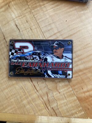 2001 PRESS PASS DALE EARNHARDT 24K GOLD SIGNATURE CARD in screw down ...