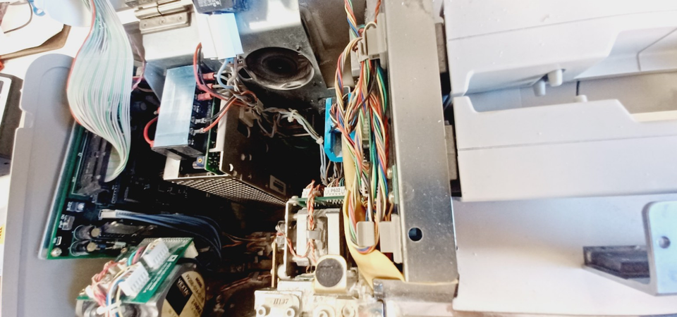 Nidek Santinelli LE-9000 LX edger Patternless PLB used for parts or ...