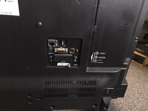 32" HITACHI SMART FREEVIEW BUILT IN HD READY LED TV WITH REMOTE CONTROL ...