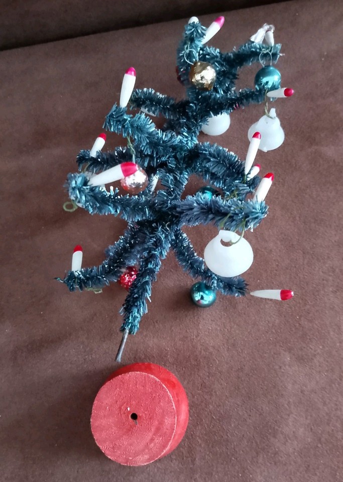 Vintage 1950s Pipe Cleaner Christmas Tree Baubles candles & Bells ...