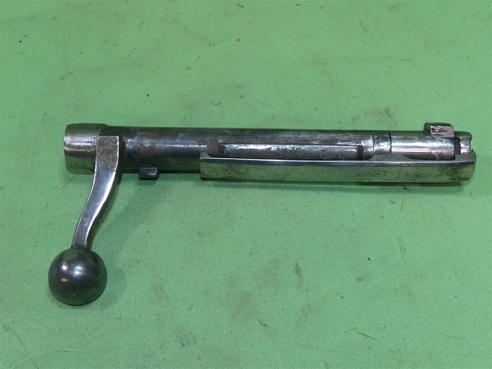 #7235 Bent handle stripped Mauser rifle bolt body Has extractor | eBay