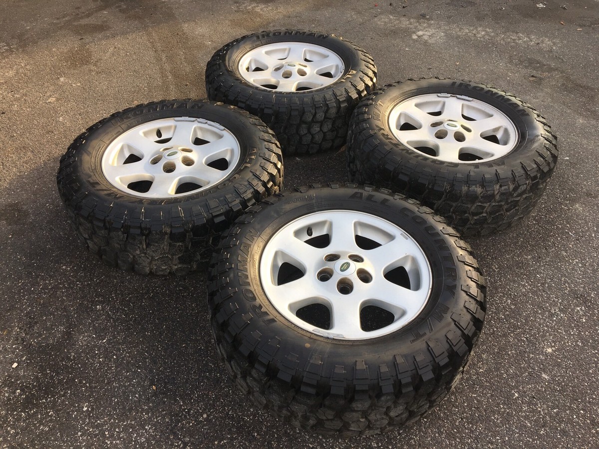 Land Rover Discovery Off Road Tires