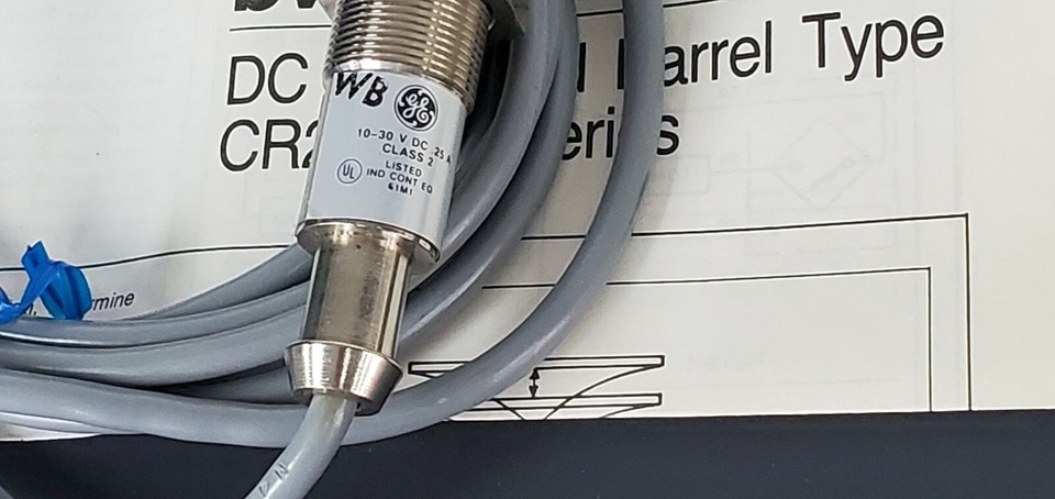 NIB GENERAL ELECTRIC CR215DB18SA3NA BARREL PROX SWITCH 10-30 VDC 18MM ...
