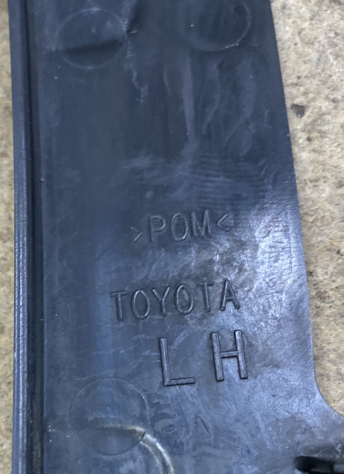 2014-2018 Toyota Highlander Front Bumper Bracket (Retainer) LH 52536 ...