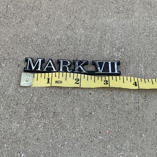 1984-1992 Lincoln Mark VII Emblem Fender Side Plastic | Genuine OEM