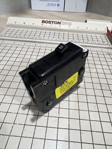 Eaton Cutler-Hammer QBHW1020 1 Pole 20 Amp 120V Bolt-On 22kA Circuit ...
