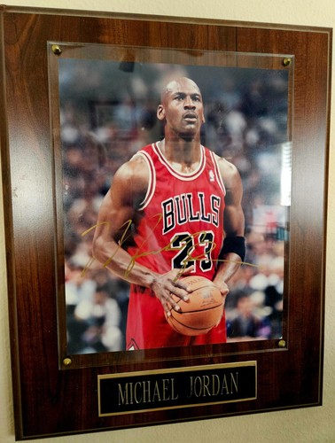 Autographed Michael Jordan Photo- Plaque - Gold Signature 8X10 quality ...