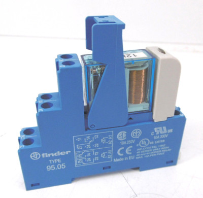 Finder Relais Steckrelais Typ 40.52 mit Sockel 95.05 | eBay
