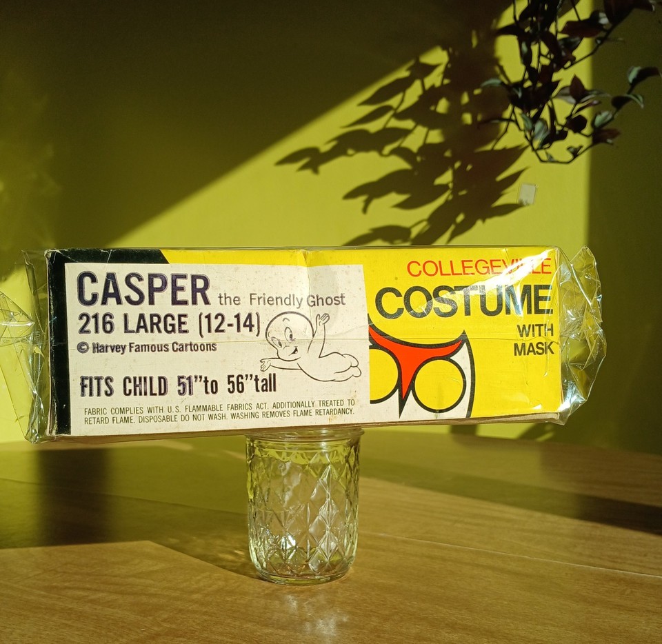 VTG Harvey Cartoons Casper Friendly Ghost Collegeville Halloween ...